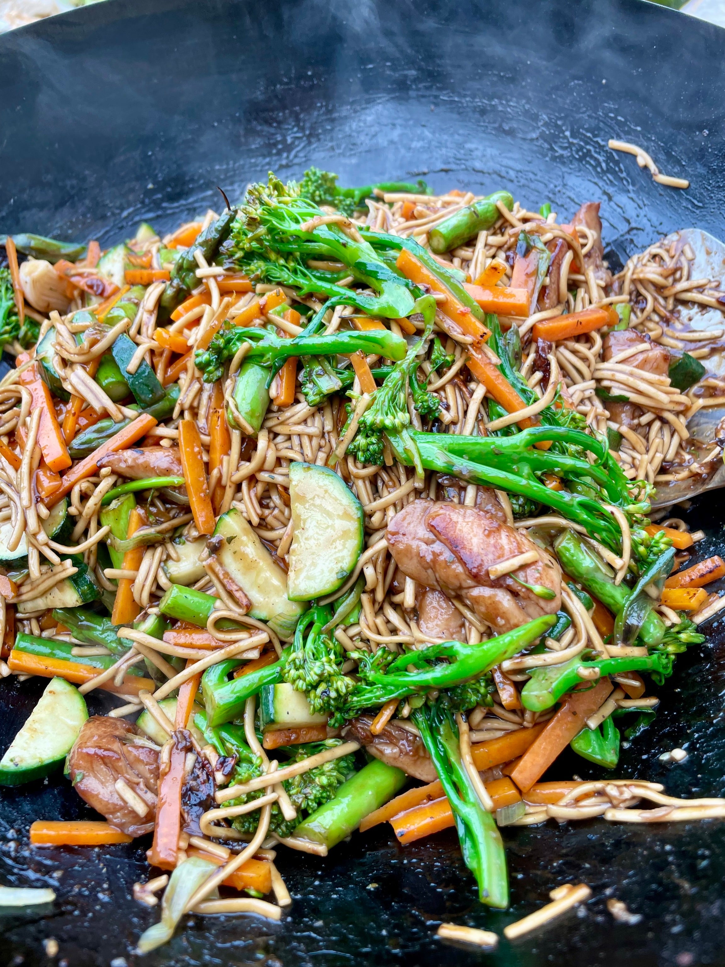 Easy Chicken Wok Recipe with Noodles and Wild Broccoli | HOT WOK – HOT WOK